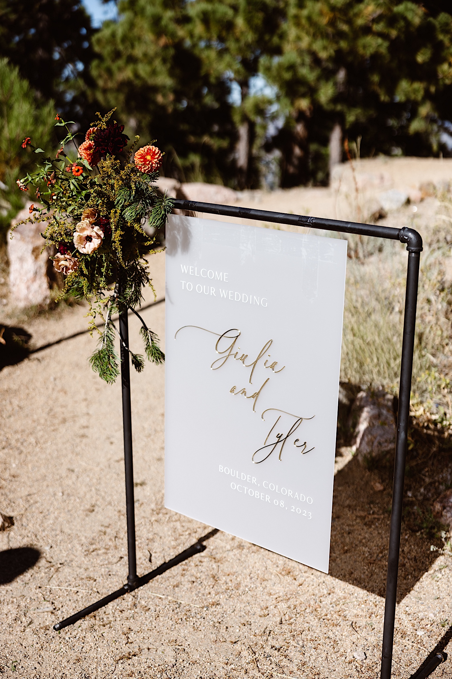 Intimate Wedding at Sunrise Amphitheater in Boulder, Colorado | Giulia ...